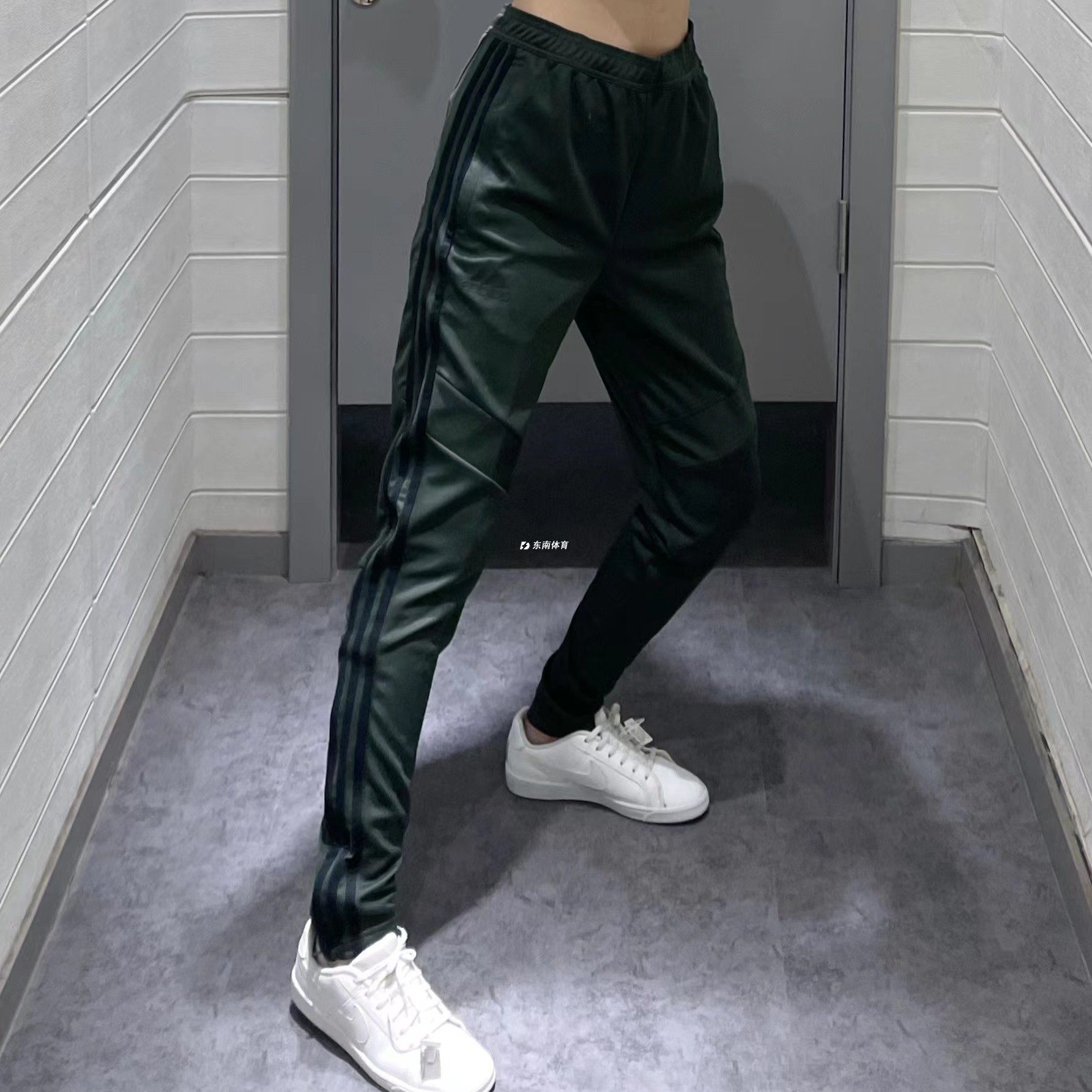 阿迪达斯男子轻便舒适透气户外跑步健身运动训练休闲运动长裤