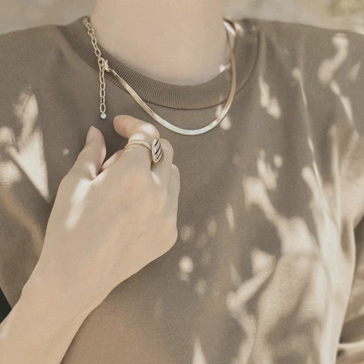 ALP JEWELRY金色刀片链蛇骨链项链简约高级感叠戴小众轻奢气质女_虎窝淘