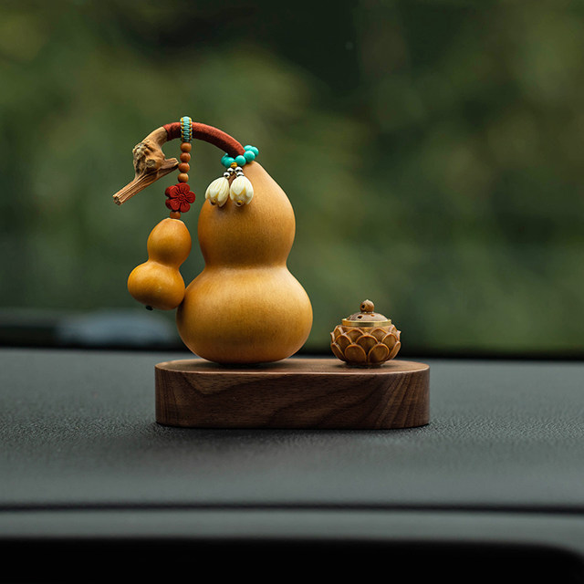 Natural high-quality small gourd creative hand-twisted toy handle ...