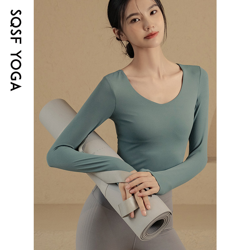 SQSF带胸垫瑜伽服女2023春季新款紧身长袖运动训练普拉提健身上衣_虎窝淘