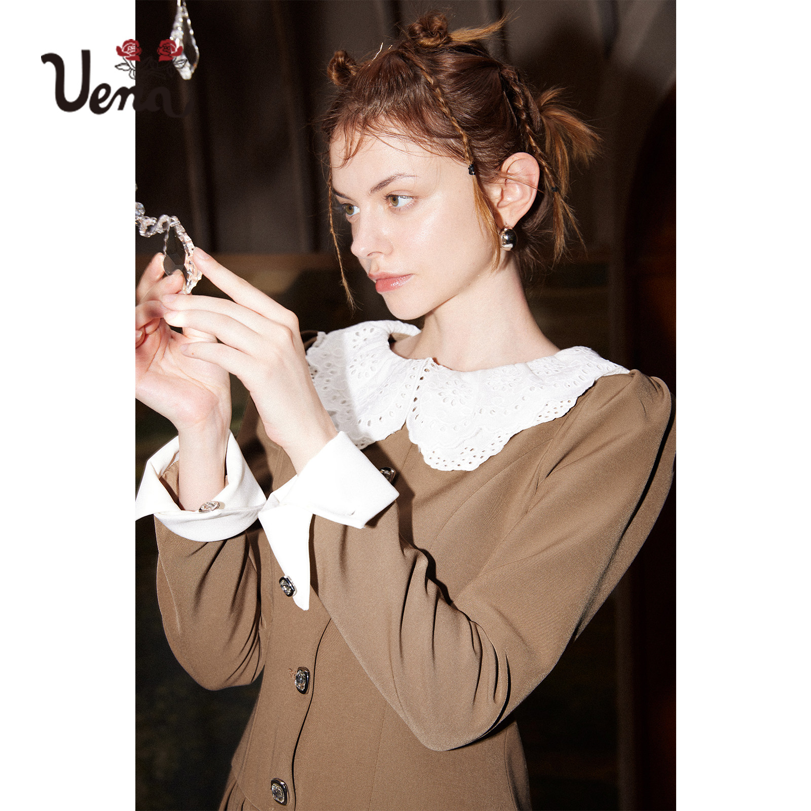 【曼城少女】Uena美式复古卡其色娃娃领连衣裙学院风百褶西装裙_虎窝淘