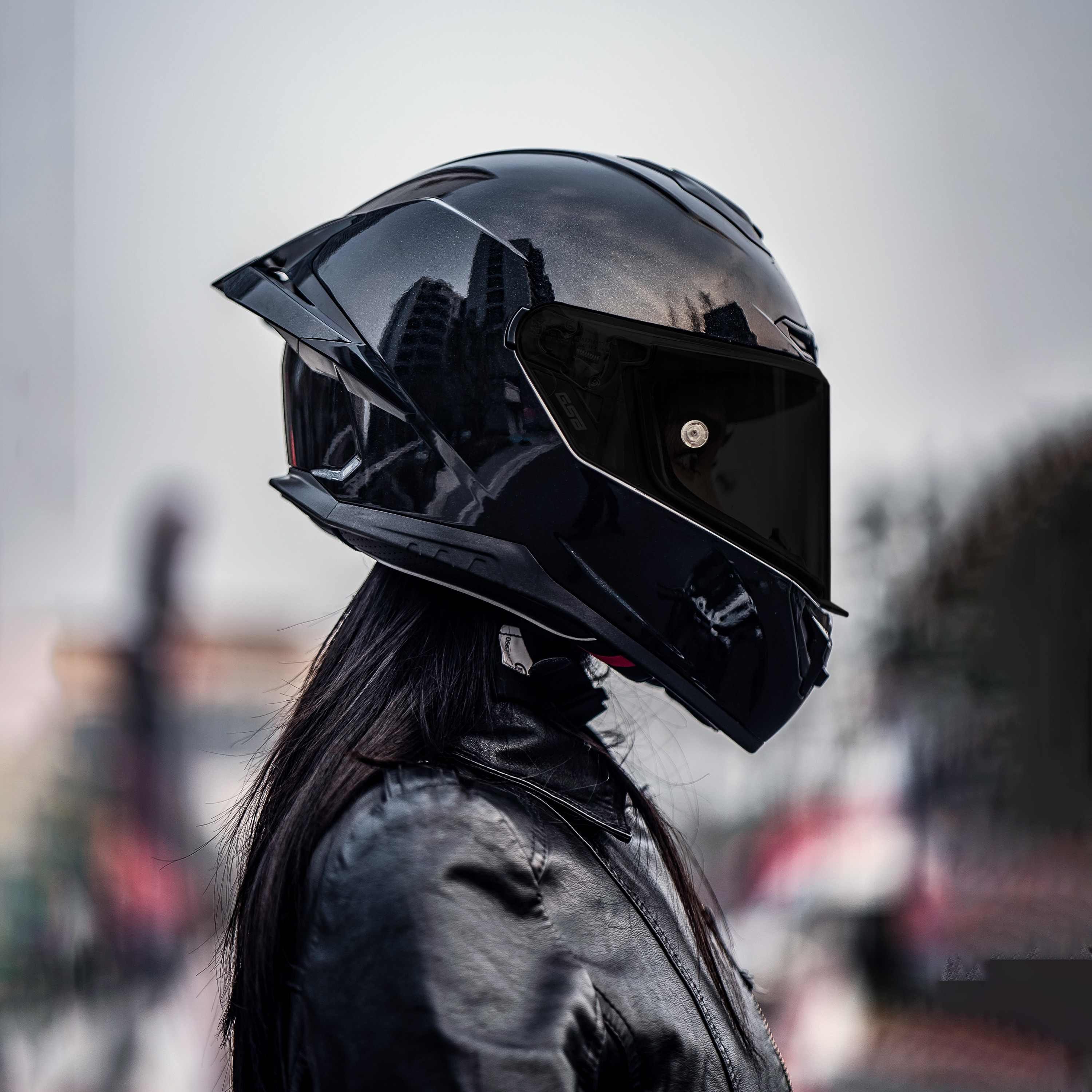 gsb361gt头盔女摩托车全盔男大尾翼复古巡航机车盔摩雷士头盔白色_虎窝淘