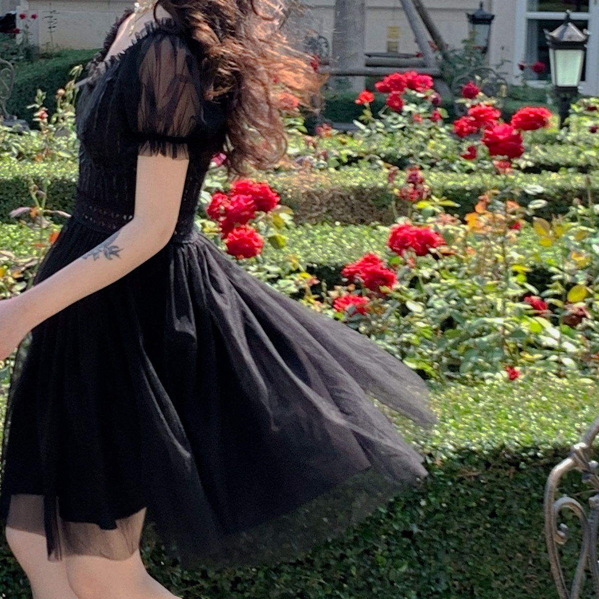 麓津自制《黑天鹅骑士公主》法式复古高腰黑色在逃公主风连衣裙夏_虎窝淘