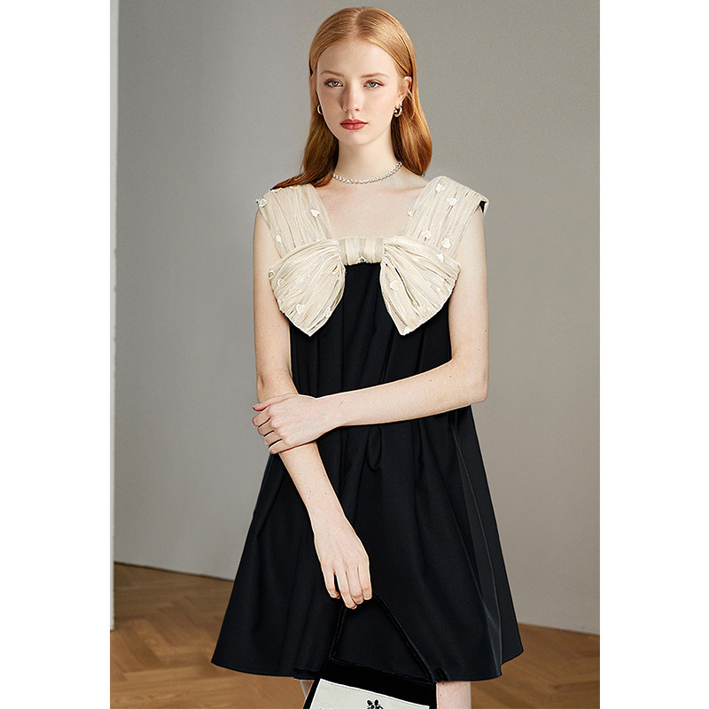 dfvc拼接蝴蝶结吊带连衣裙女春2023新款宽松无袖a字背带裙小黑裙_虎窝淘