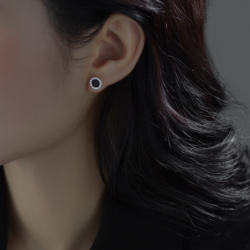 925纯银耳钉女2021年新款潮黑色圆圈耳环ins冷淡风小众酷帅男耳饰_虎窝淘