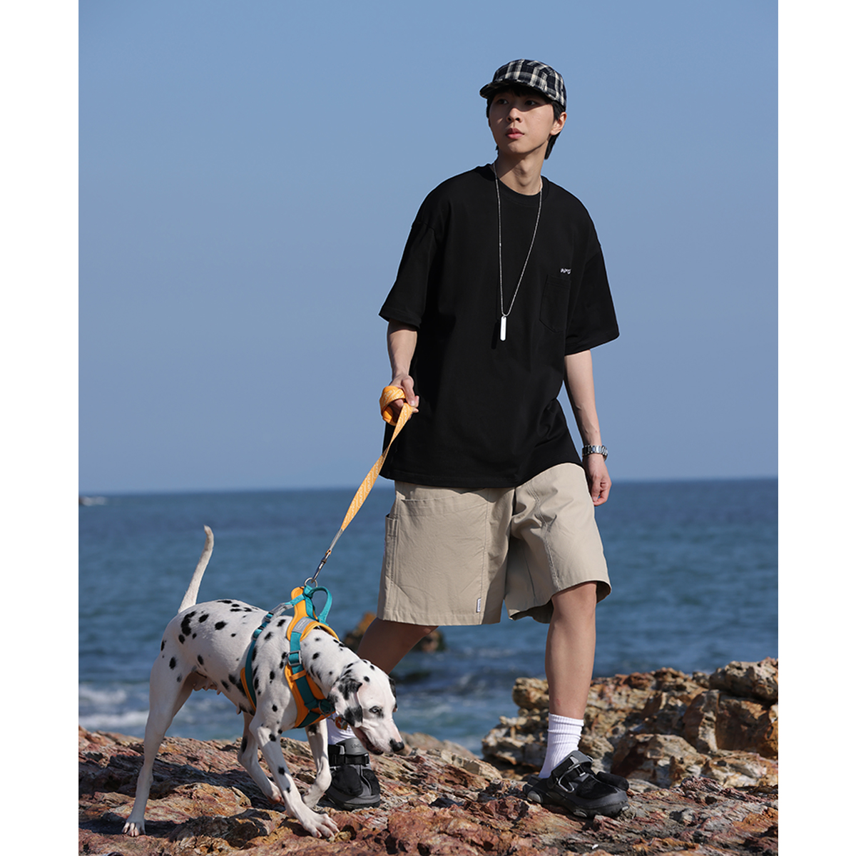 KOUEMGI空味日系夏季简约纯色300g重磅短袖T恤男宽松休闲上衣_虎窝淘