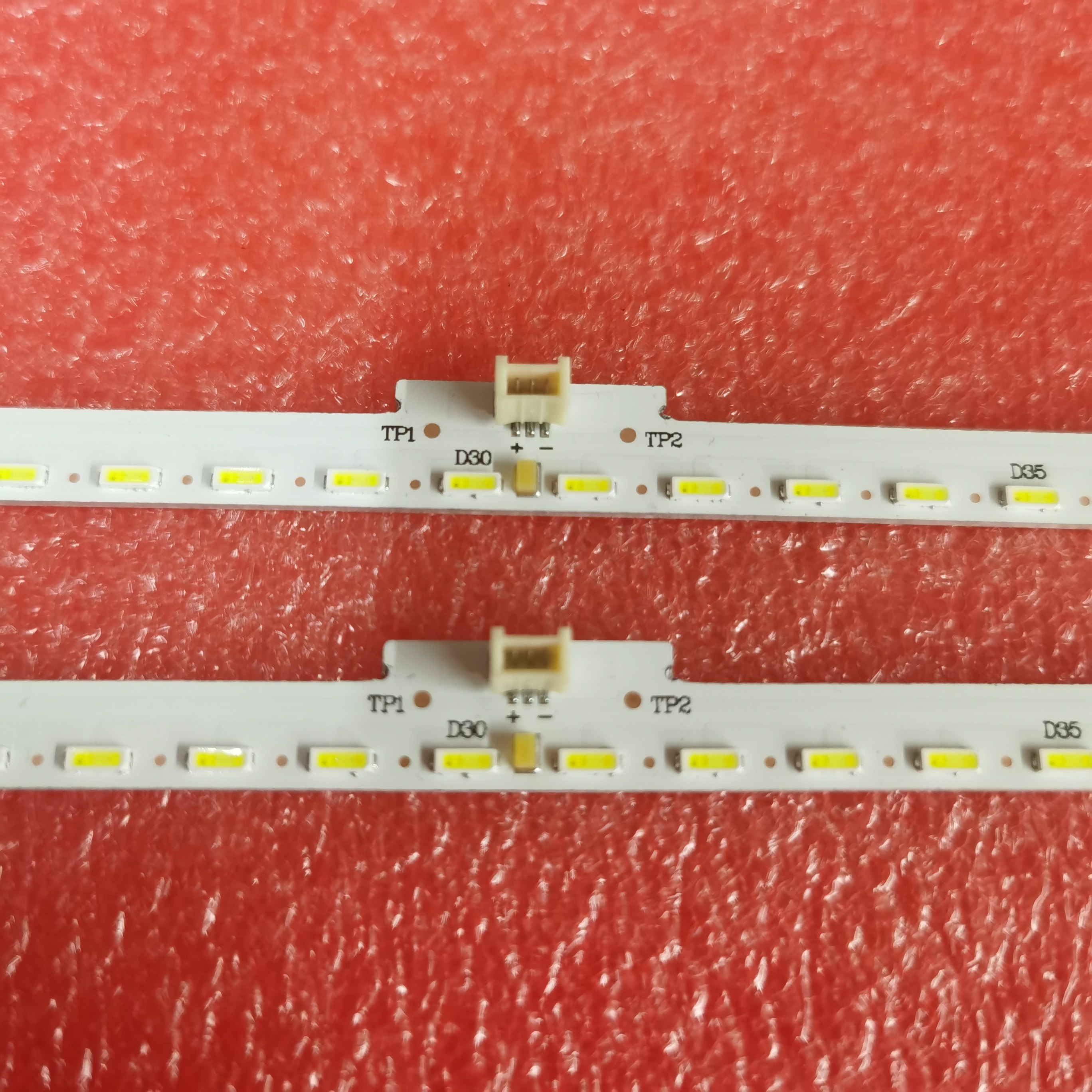 适用海信LED43M5600UC灯条HE426IUC-B51背光灯SSY-1164617-A电视_虎窝淘