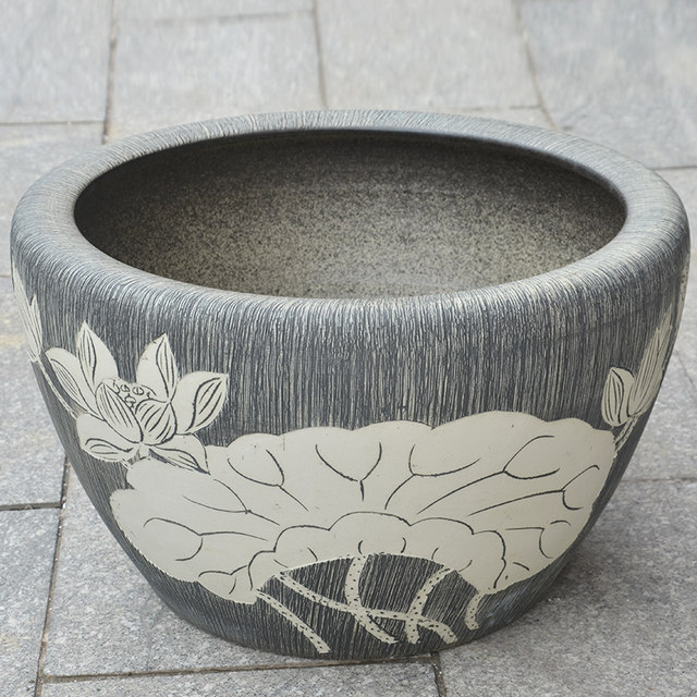 Ceramic fish tank, fish tank, balcony, water lily, lotus tank, outdoor ...