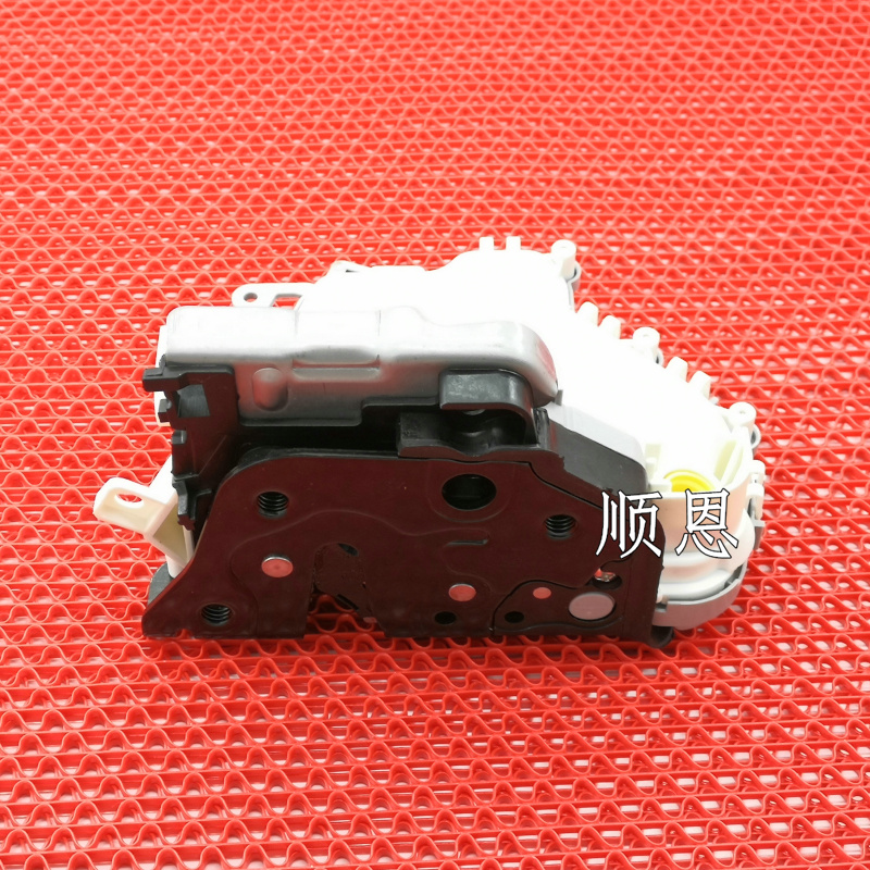 适配奥迪A6L/C6/A4/B7/老迈腾A4L/Q5/A5昊锐车门锁块闭锁器中控锁_虎窝淘