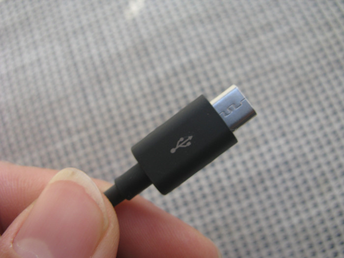 诺基亚 CA-185 Lumia高端数据线安卓口原装未用库存货实拍图_虎窝淘