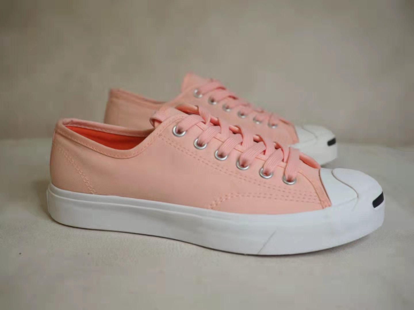 12.11更新微瑕疵匡威帆布鞋 171158 102329 164108 172488_虎窝淘