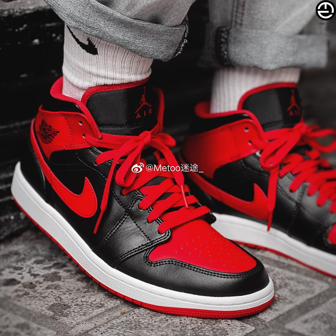 Air Jordan 1 Mid男子新款黑红禁穿AJ1中帮篮球鞋 DQ8426-060_虎窝淘
