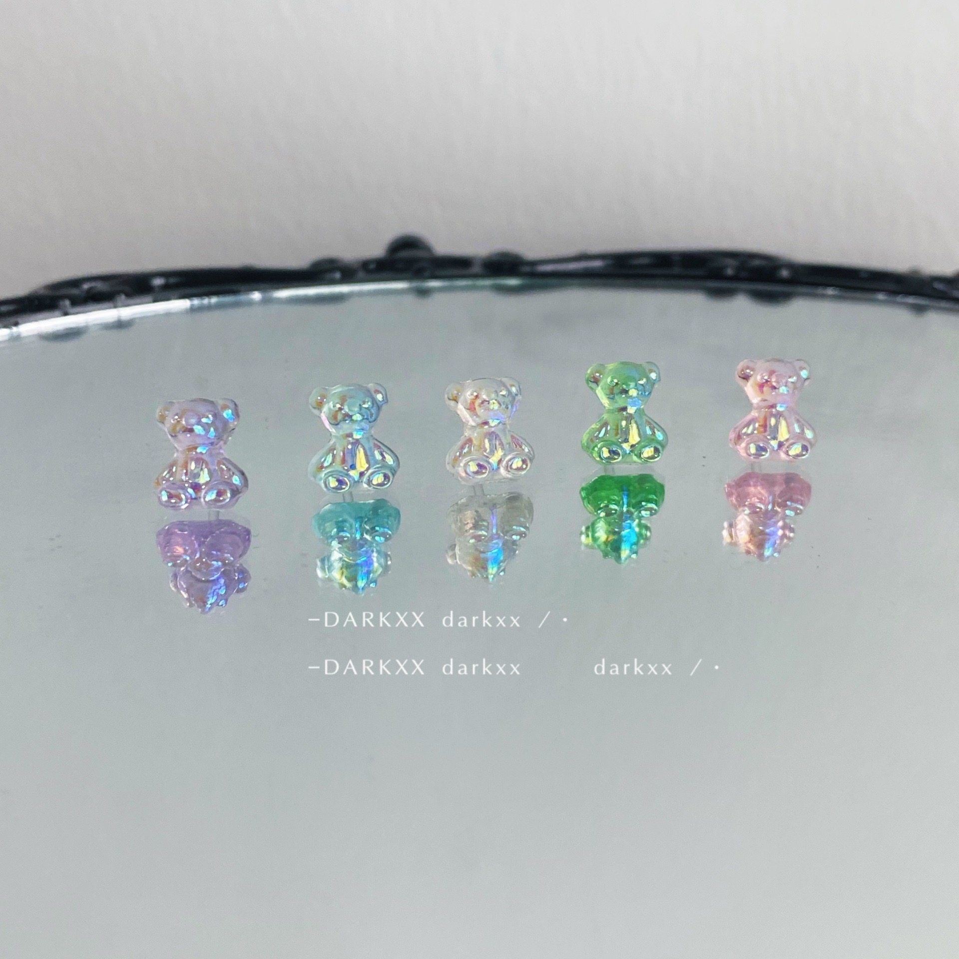嗲嘞熊/梦幻彩色果冻熊闪亮好运熊可爱甜酷少女耳骨钉耳夹DARKXX_虎窝淘