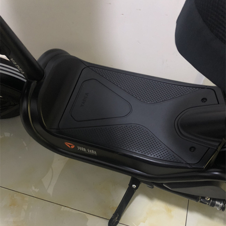 适用雅迪酷V电动车轻摩YD600DQT-7C脚垫皮子1084Z丝圈脚踏垫防水_虎窝淘