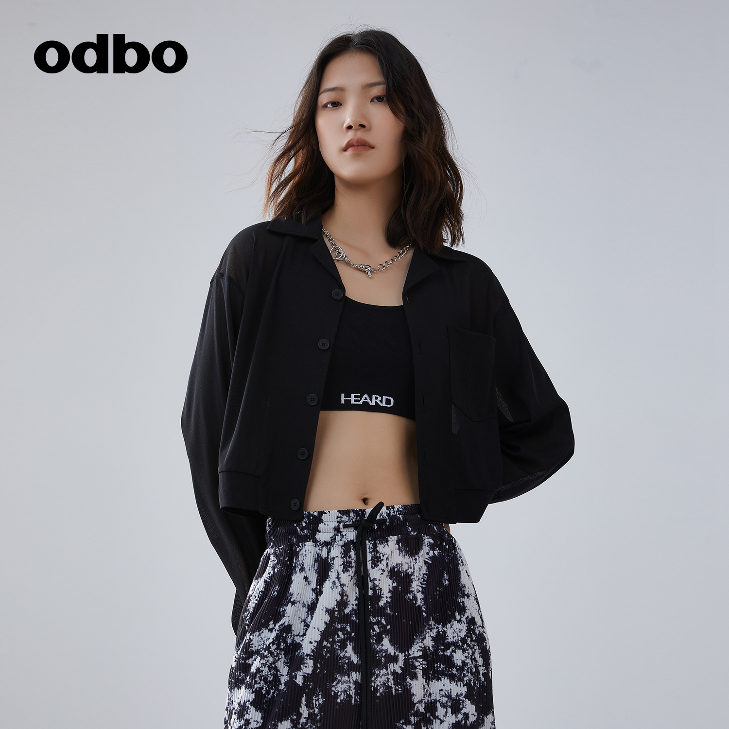 odbo/欧迪比欧夏季2022年新款女单排扣黑色短外套女薄款防晒上衣_虎窝淘