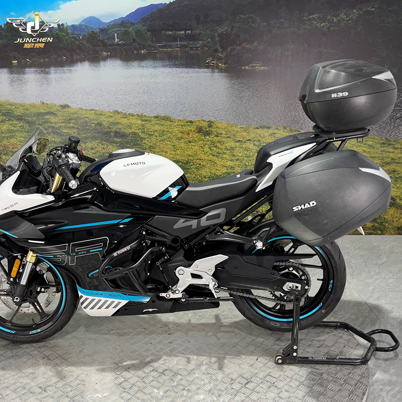 适用于春风450SR摩托车边箱尾箱CF400-6夏德塑料三箱快拆防水后箱_虎窝淘