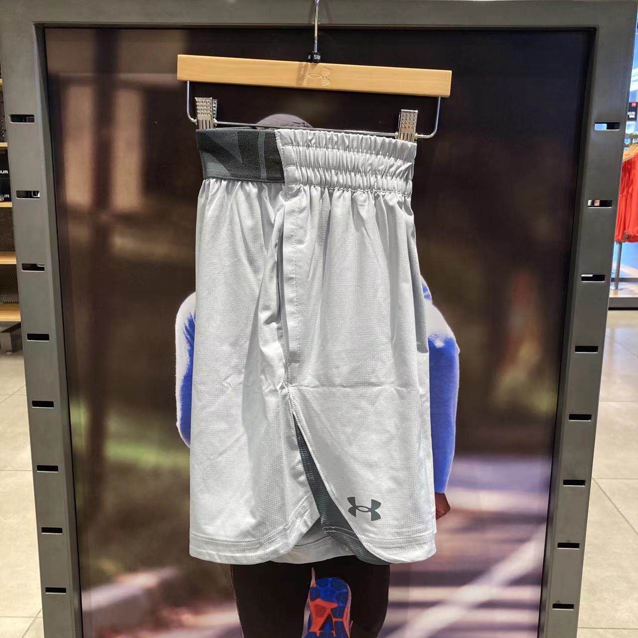 UA安德玛Elevated 2.0男梭织训练运动跑步速干短裤无内衬 1362289_虎窝淘