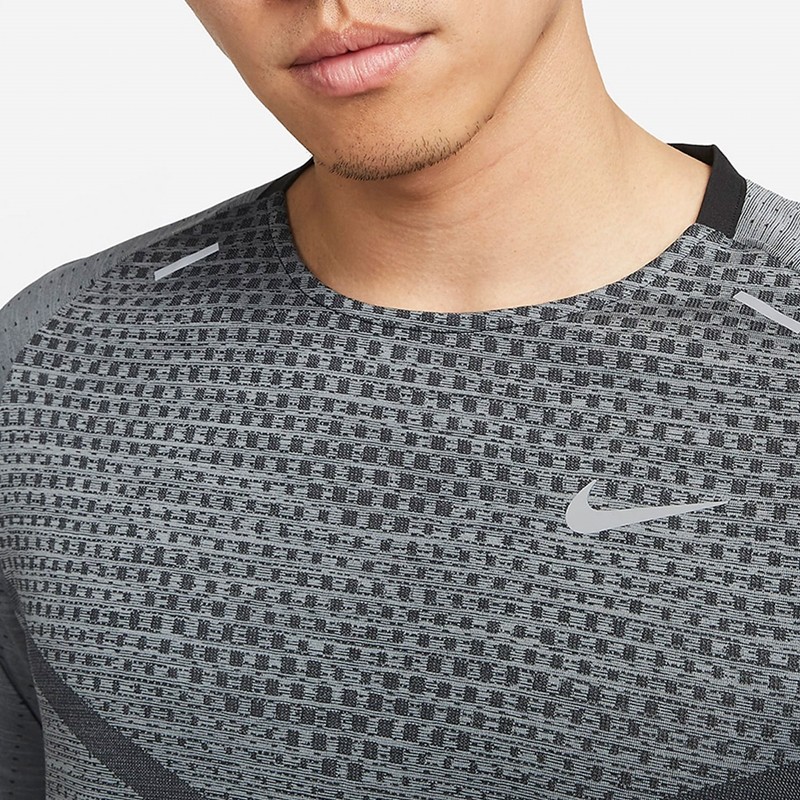 耐克NIKE DFADV TECHKNIT男子速干跑步运动短袖T恤DM4754-010-326_虎窝淘