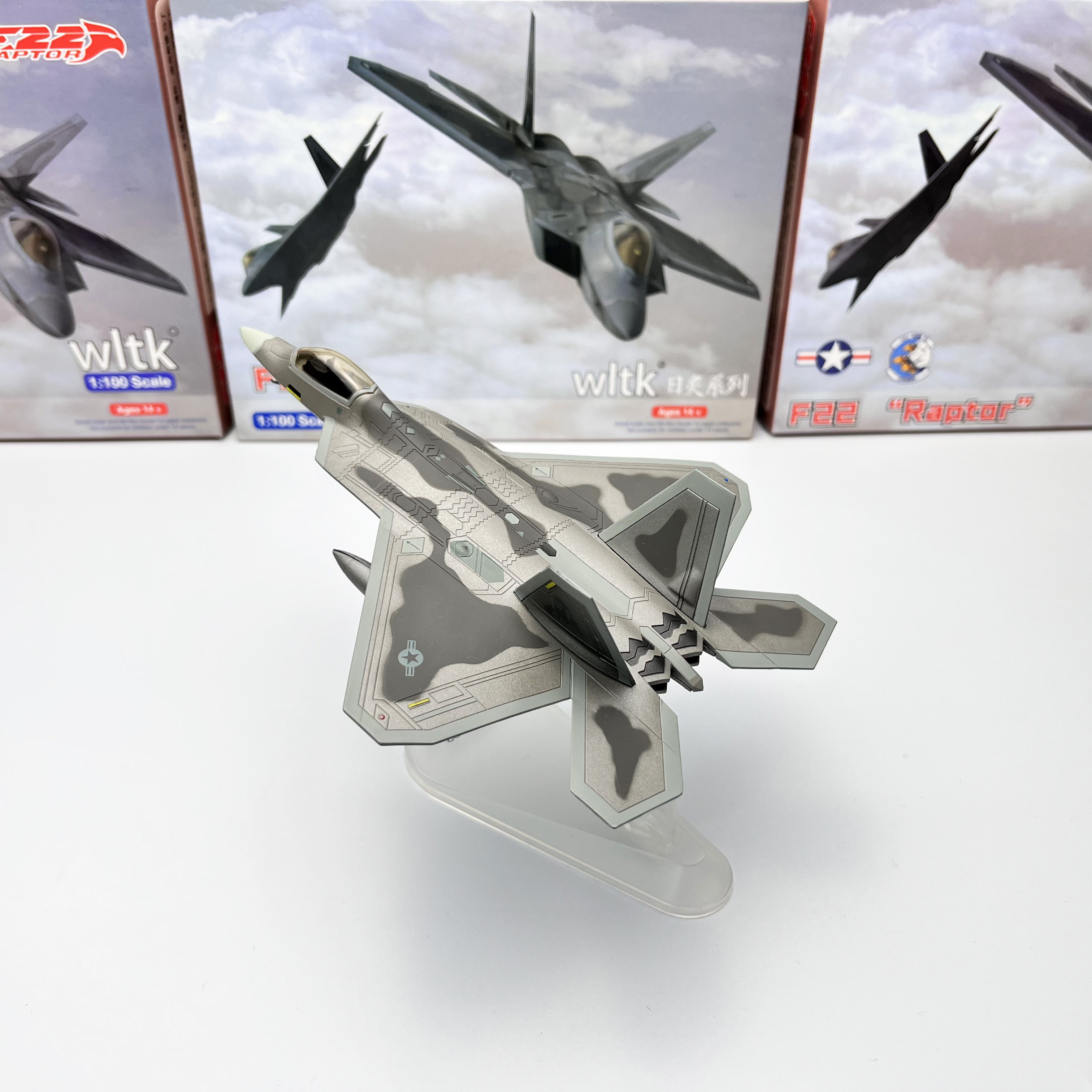 1/100美军F22 F-22猛禽隐形战斗机飞机合金模型军事仿真成品摆件_虎窝淘