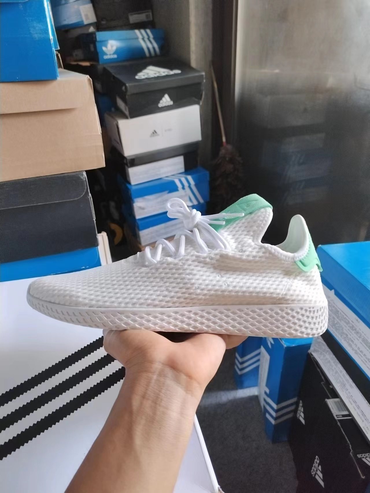 Adidas阿迪达斯 43码断码男子休闲运动篮球鞋跑步鞋休闲鞋之二_虎窝淘