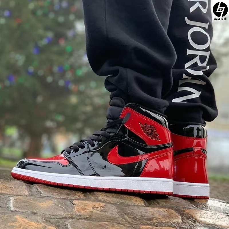 Air Jordan 1 High AJ1黑红禁穿高帮漆皮篮球鞋 555088-063_虎窝淘