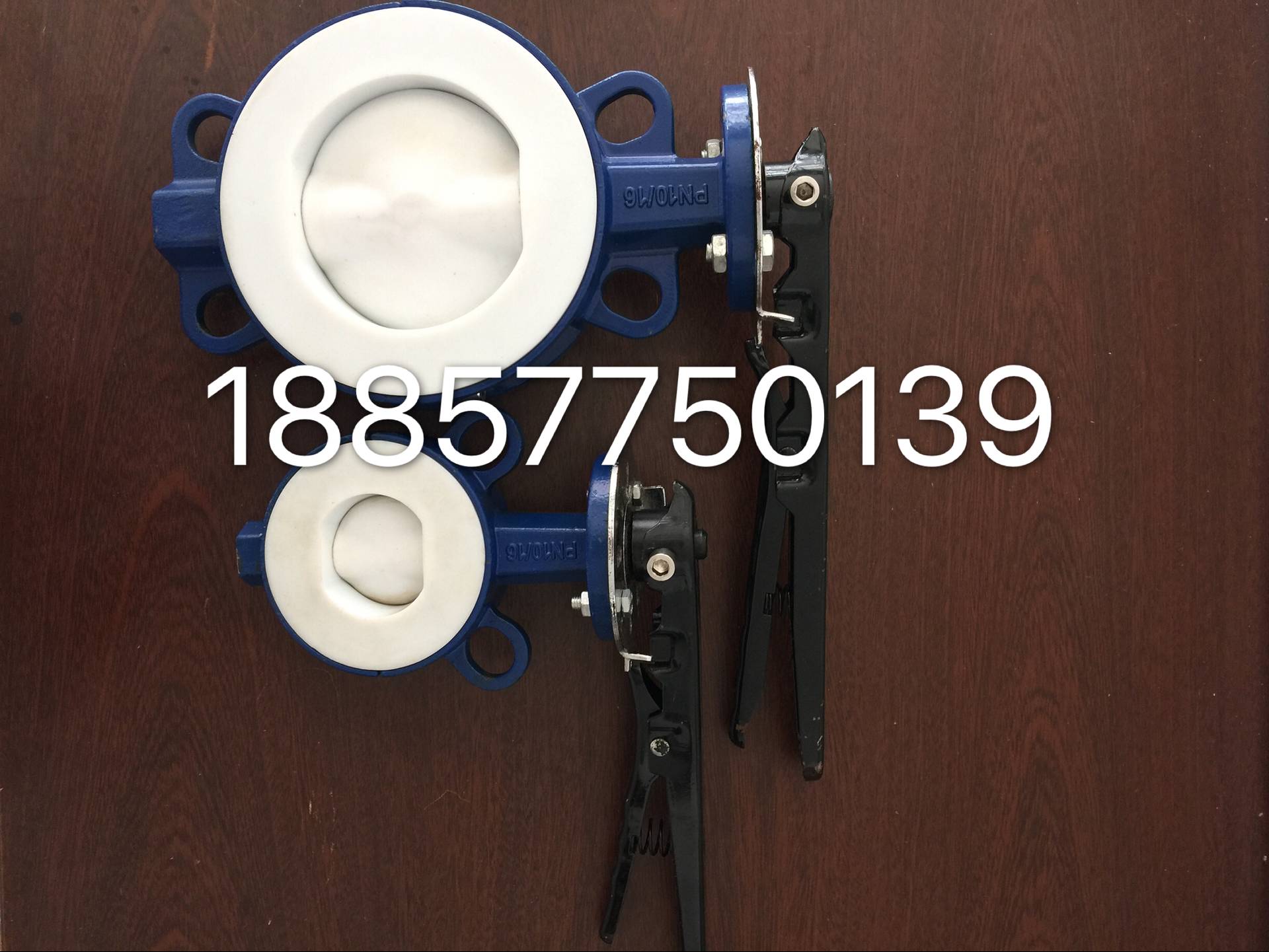 衬氟蝶阀D71F46-16C铸钢对夹手动蝶阀DN50 65 80 100 125 150 200_虎窝淘