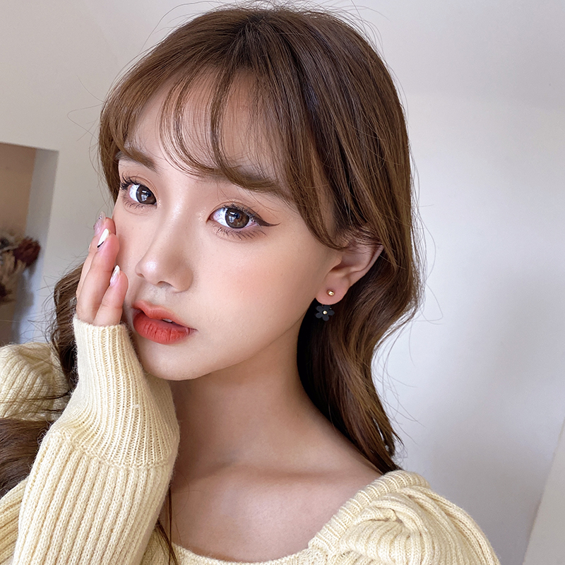 S925银针ins风黑色小花两戴球球耳钉女森系花朵简约小众耳饰耳夹_虎窝淘