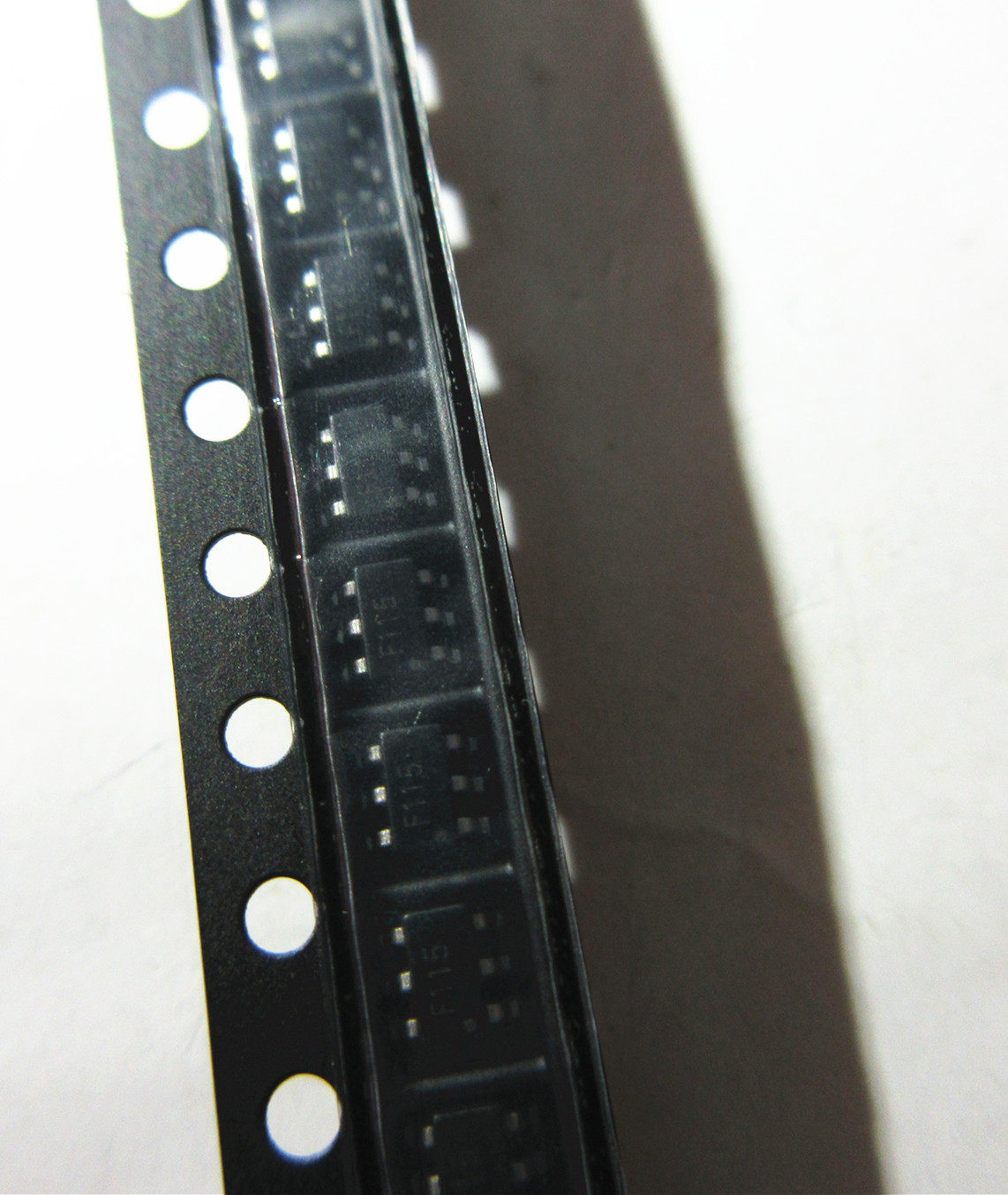 晟记全新 SYN115 F115贴片SOT23-6 ASK发射IC超外差无线接收_虎窝淘