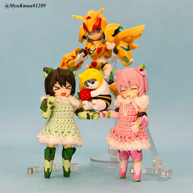 Japan's genuine Bandai Cat Fu Sandy Bee style