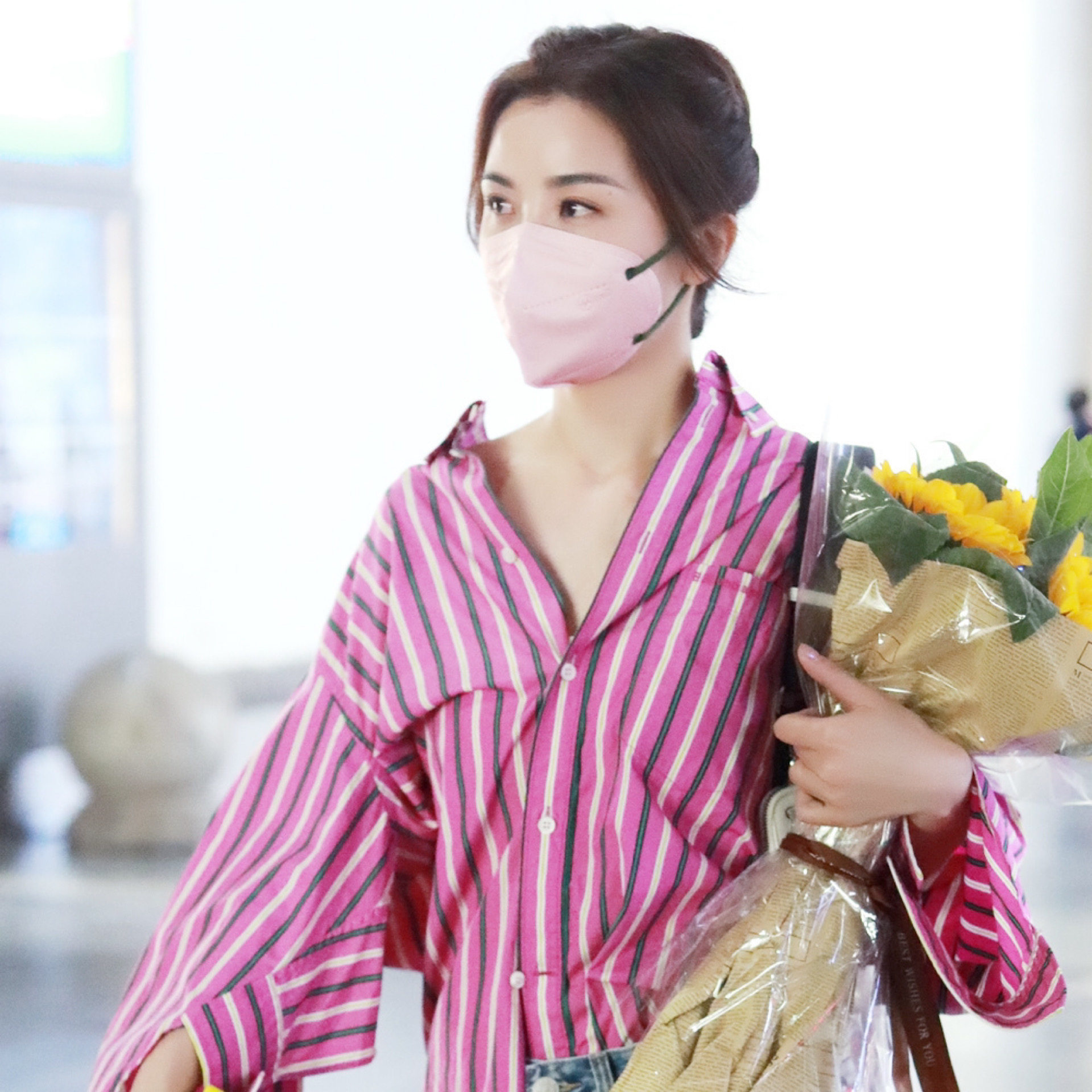 香港Medeis港版KN95透气成人一次性口罩立体彩色透气防护明星同款_虎窝淘