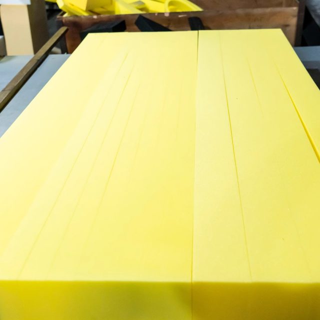 Long strips of high-density medium-soft sponge for cleaning, water ...