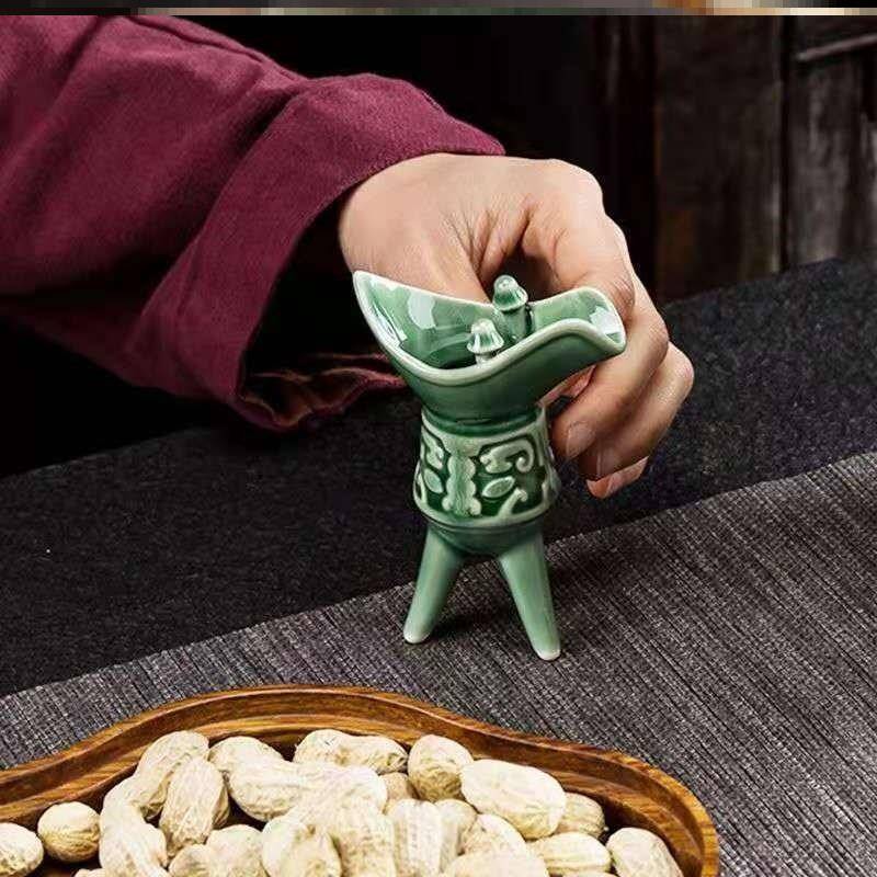 古代酒杯古代帝王酒杯老式酒杯三足鼎杯古代喝酒的杯子中国风陶瓷_虎窝淘