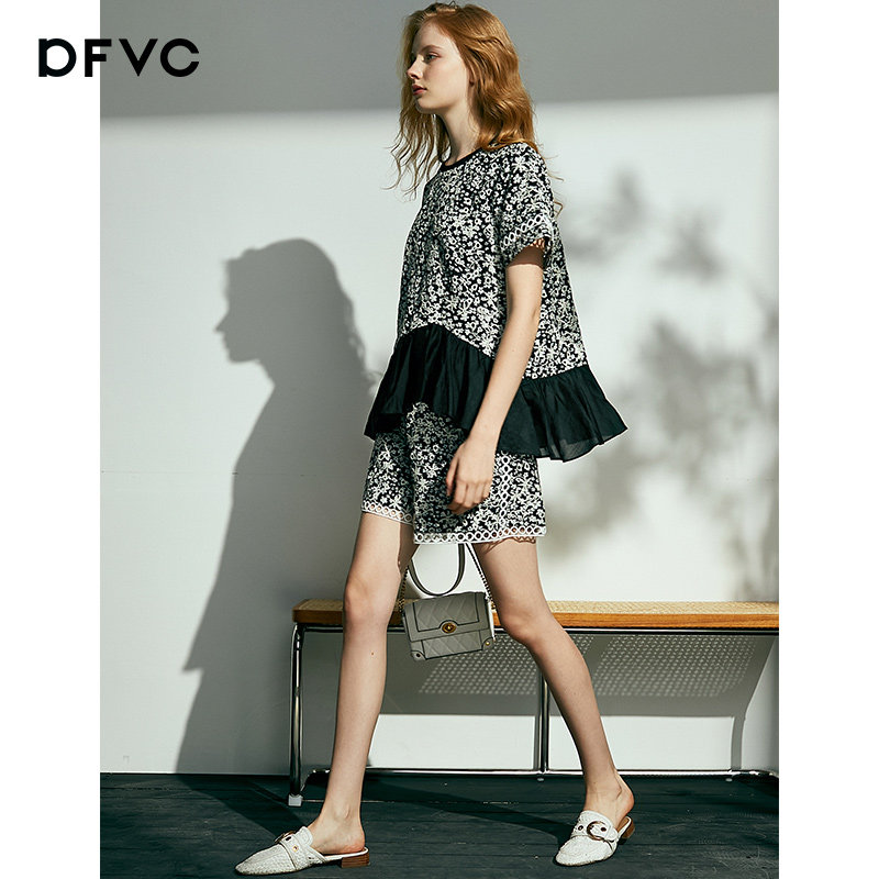 dfvc中国风刺绣套装女夏季2023新款碎花短袖t恤短款阔腿裤两件套_虎窝淘