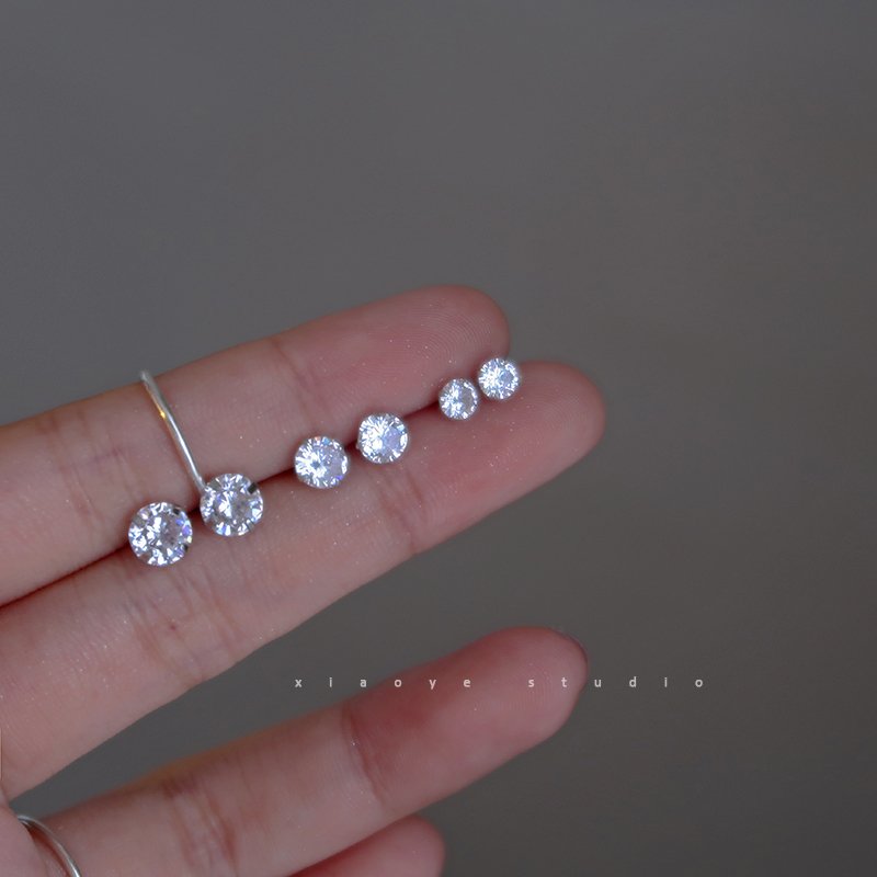 S925纯银迷你耳钉女夏简约小巧水钻锆石耳骨钉男2021年新款潮耳饰_虎窝淘