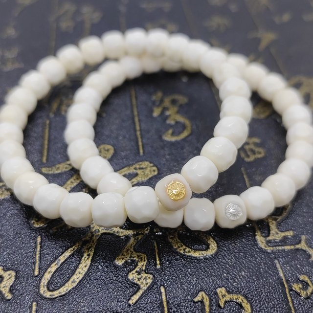 Genuine white jade Bodhi carved phaseless single circle inlaid with gold label and silver label ...