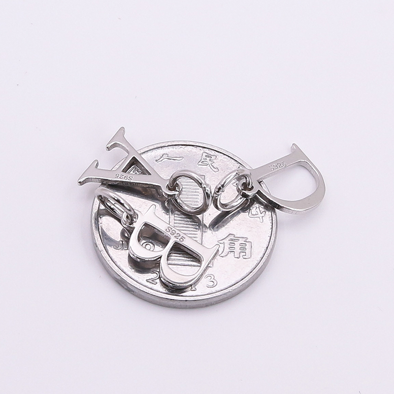 S925纯银光面二十六个字母吊坠DIY饰品配件材料26字母英文挂件_虎窝淘