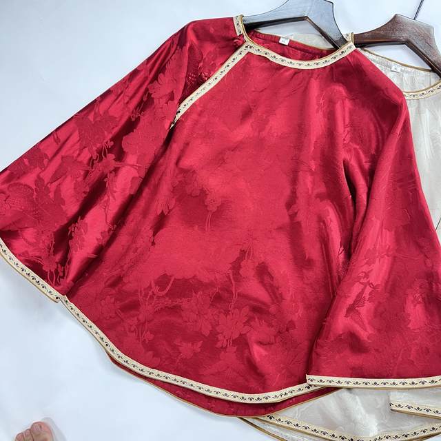 315 Round -necked Guofeng Retro T -shirt Top Red New Year's Dress