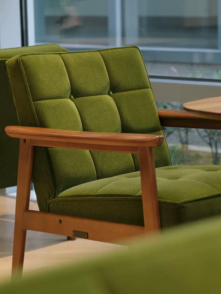 全新现货！karimoku官方授权店k60单人扶手沙发绿色、蓝色、黑色_虎窝淘