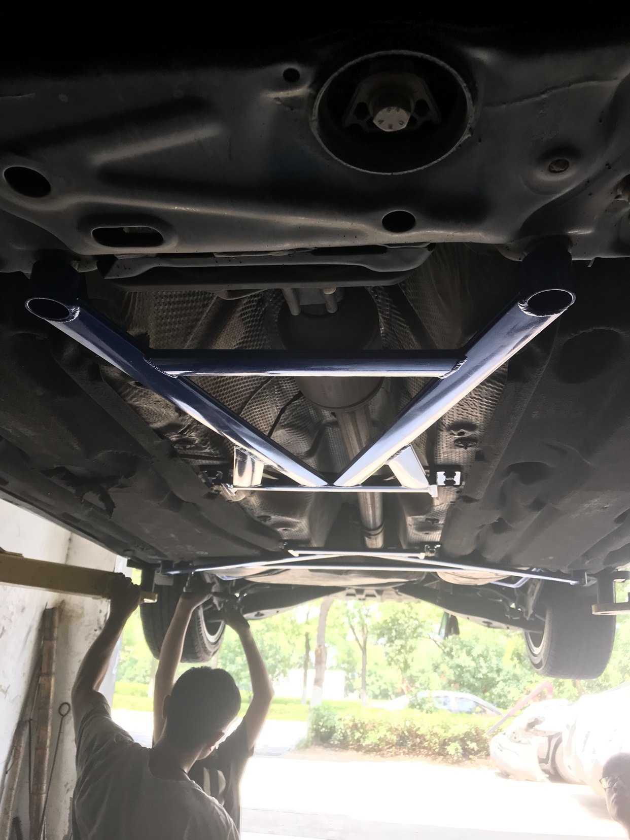 大众途观L顶吧平衡杆拉杆前顶吧稳定杆强化底盘改装件防侧倾加固_虎窝淘