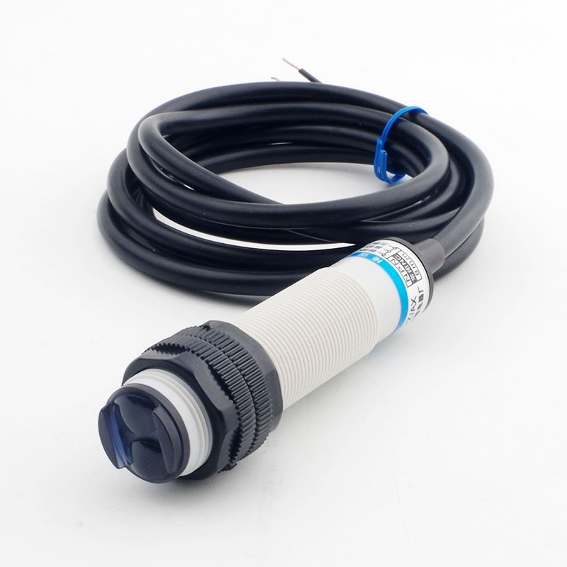 BK远距离E3F-R2C1红外光电开关传感器镜面反馈反射型感应反光板NK_虎窝淘