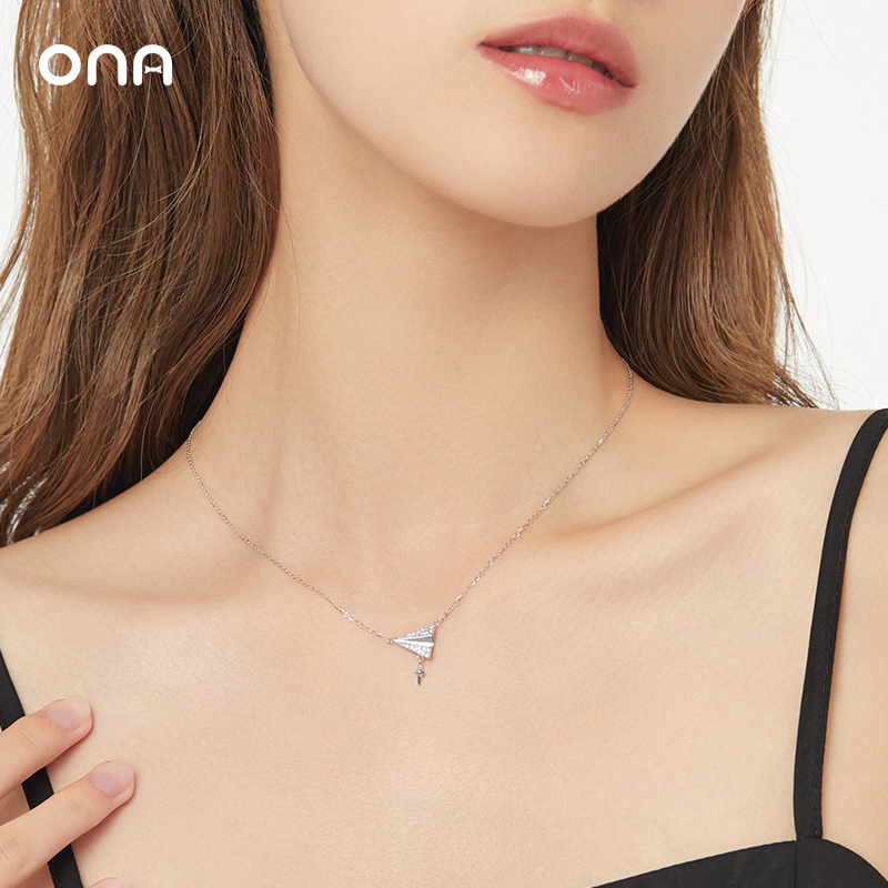 ONA纸飞机项链女925纯银ins设计感小众轻奢吊坠2022新款潮锁骨链_虎窝淘