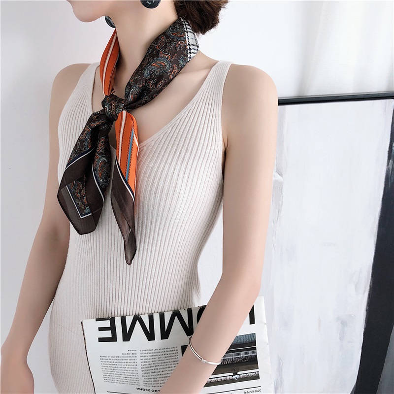 韩国新款千鸟格小方巾女丝巾春秋围脖文艺百搭拼色衬衫OL搭配领巾_虎窝淘