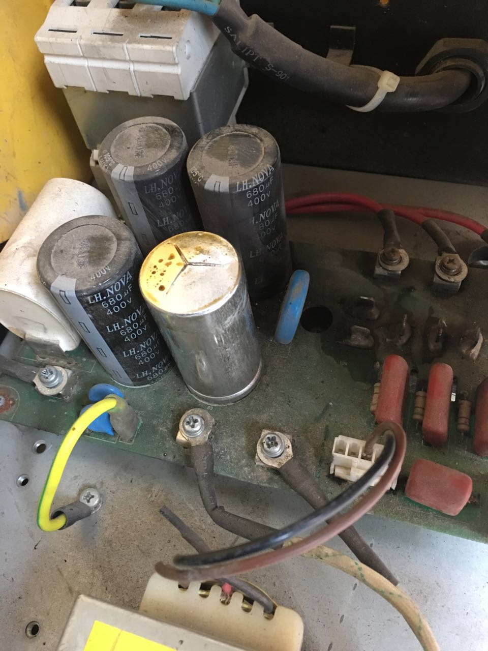 电解电容 400v 680uf尺寸 30*60适合瑞玲400G 315G机器_虎窝淘