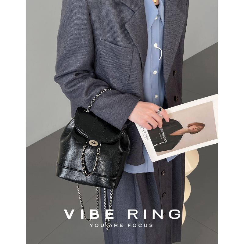 VibeRing小众链条小背包2023新油蜡牛皮Cardinal Red小香风斜挎包_虎窝淘