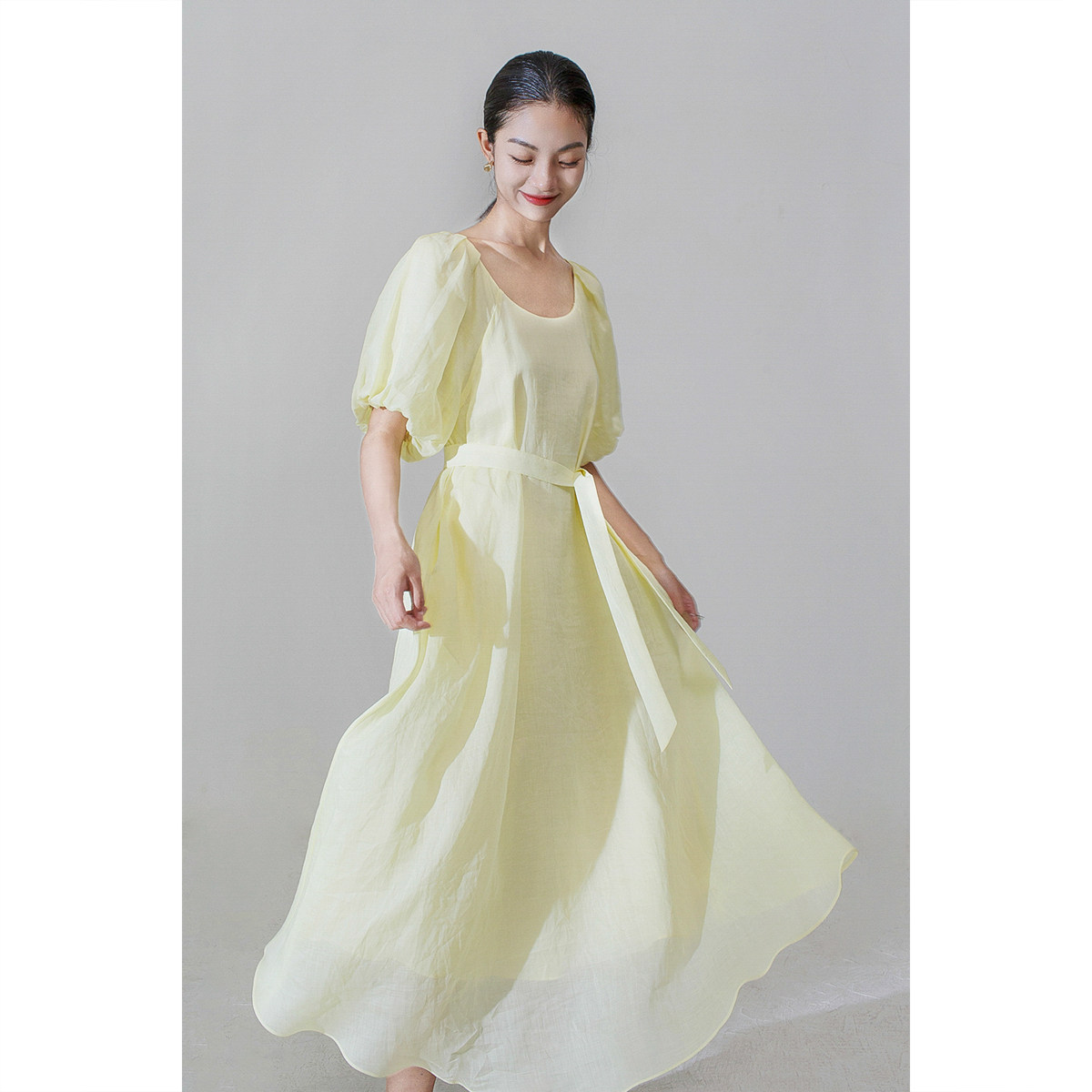 YuanYin夏仙气初恋复古泡泡袖减龄宽松清新苎麻黄度假收腰连衣裙_虎窝淘