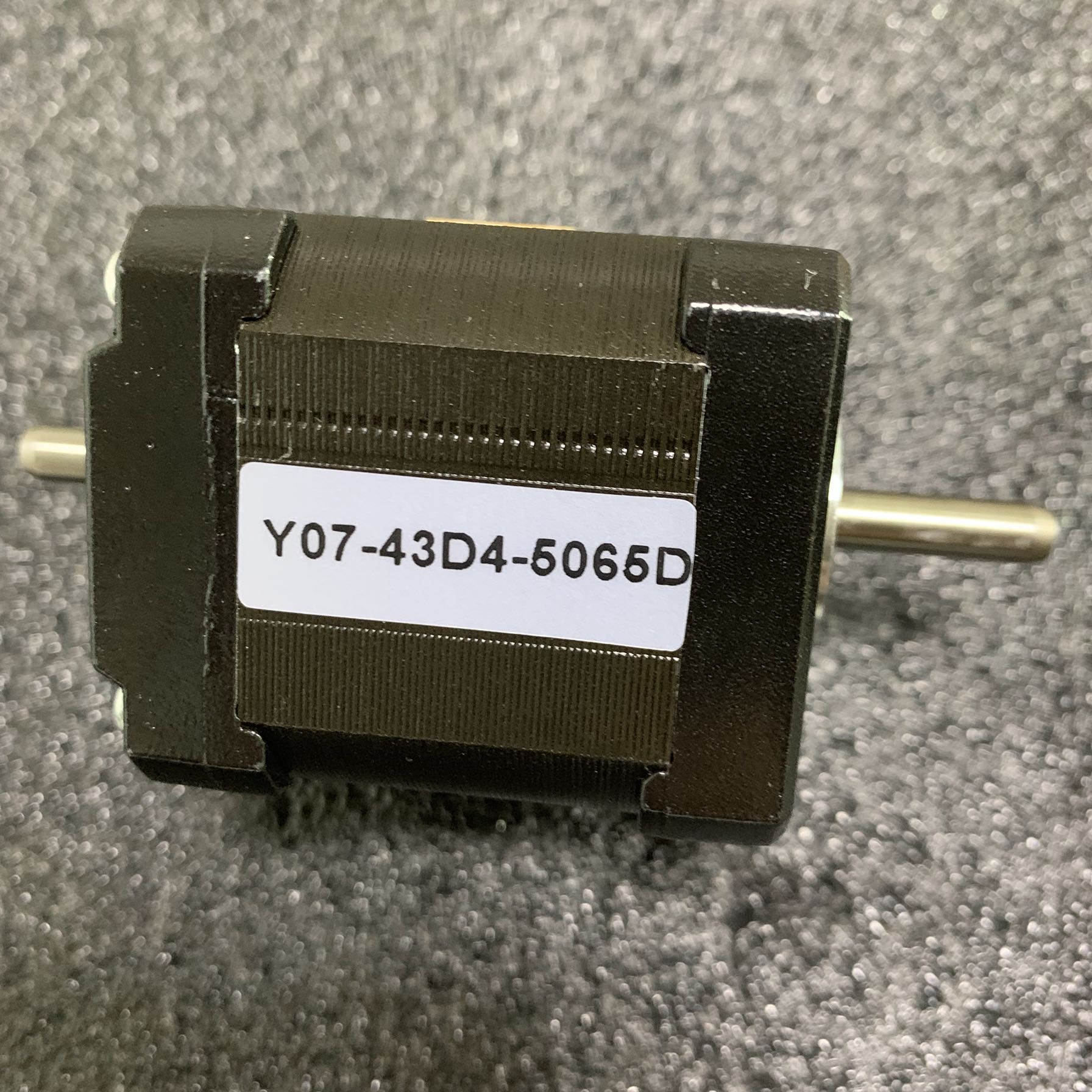 信浓步进电机42双轴Y07-43D4-5065D现货原厂新品Y07-43D1-4275新_虎窝淘