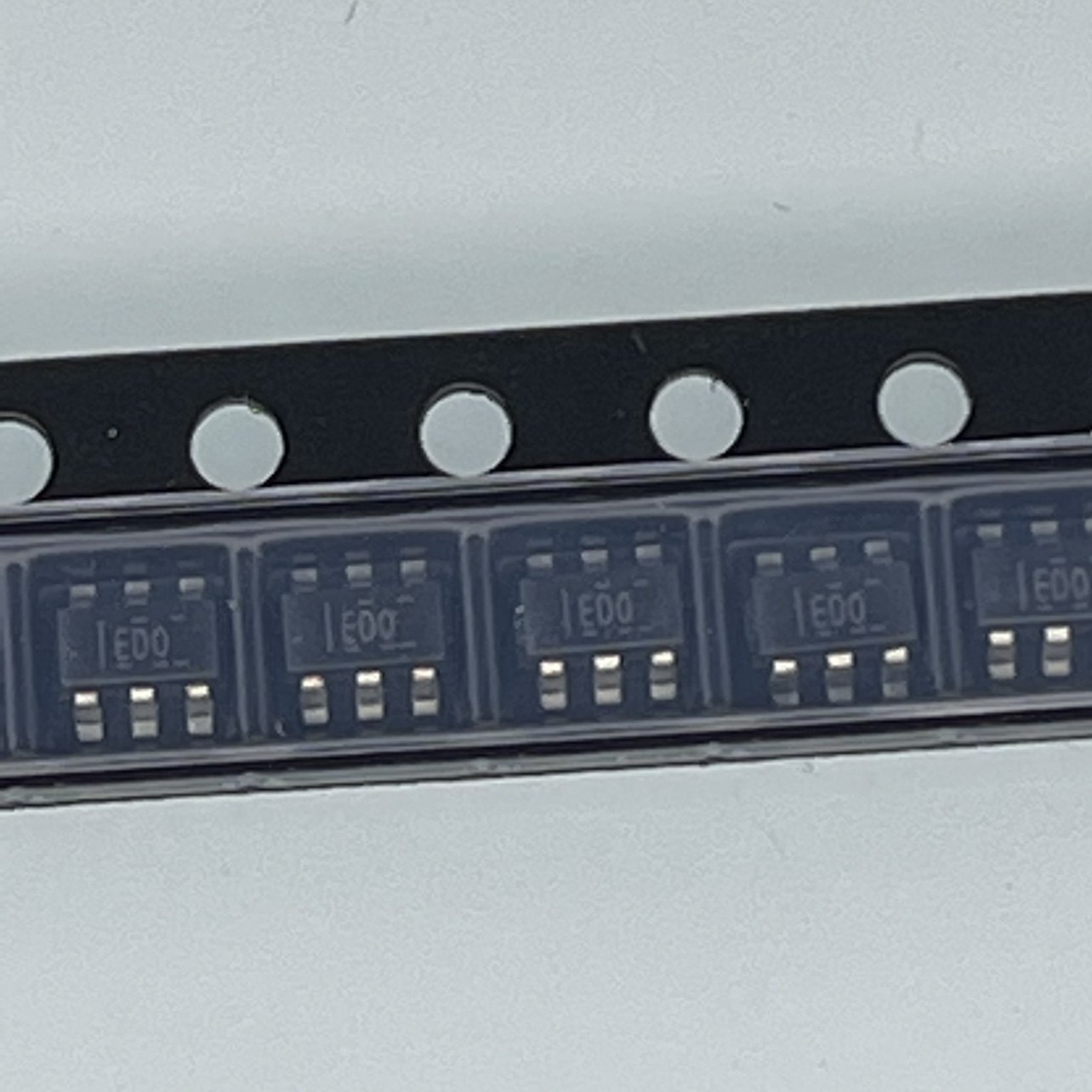 热卖 ADS1110A0IDBVR ADS1110A0全新TI进口丝印EDO SOT236+_虎窝淘