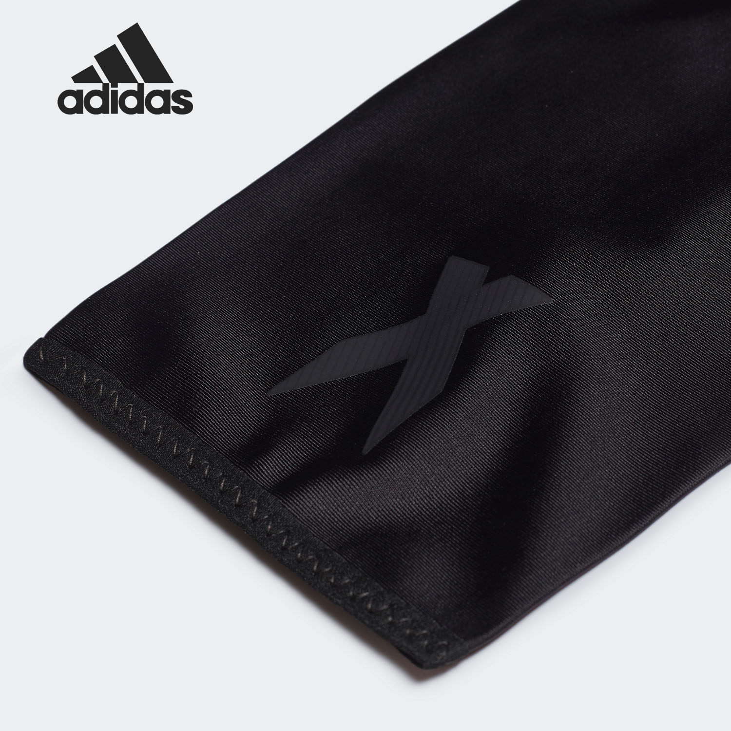 Adidas/阿迪达斯正品秋季舒适宜穿足球护腿板 DY0076_虎窝淘