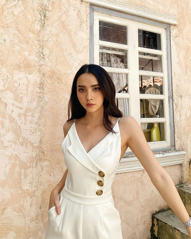 泰国潮牌女夏新款名媛气质性感女神范吊带通勤修身显瘦高腰连体裤_虎窝淘