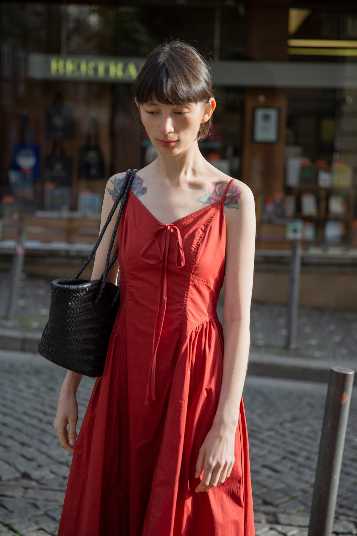 KERNEL COSMOS 23SS甜樱朗姆度假风复古v领系带碎花吊带连衣裙_虎窝淘